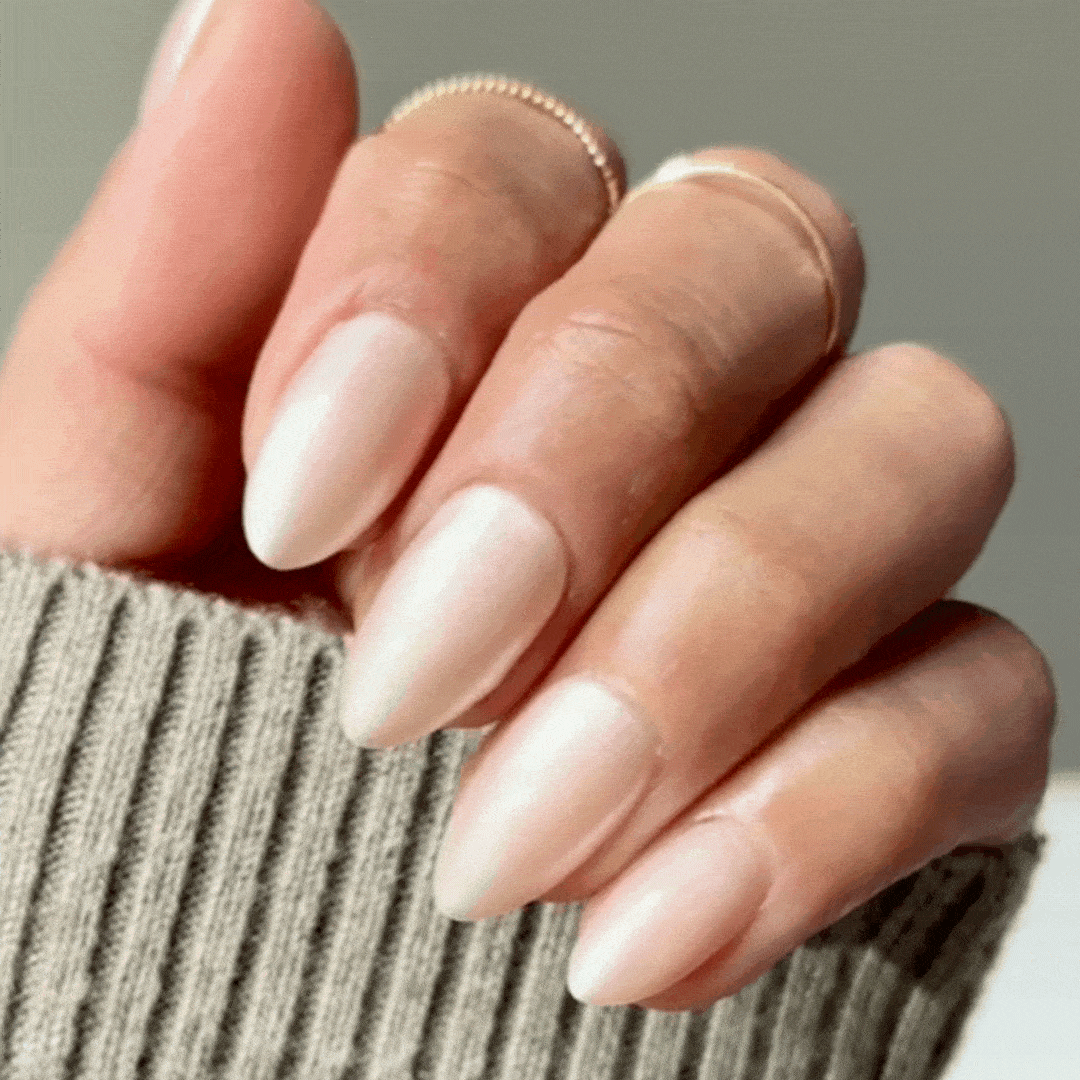Classic off-white shaded & Pearl Shimmer Nail Powder – Sistaco™ Uk